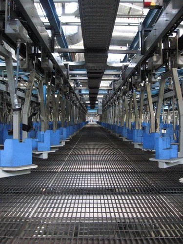 Smart Conveyor Systems in Industrial Automation: Where Machines Glide ...